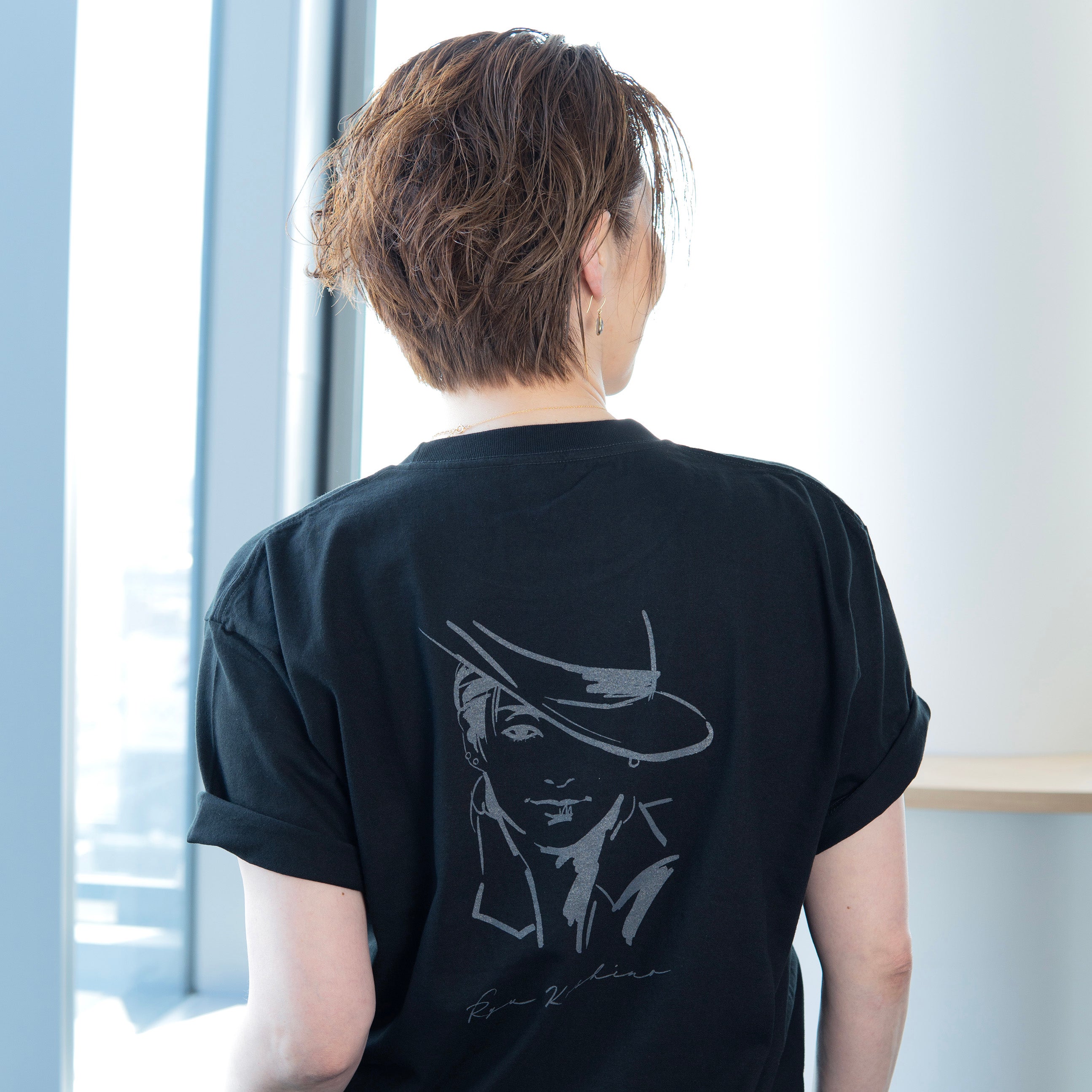 越乃リュウ Tシャツ（ブラック） | Ryu Koshino 公式オンラインショップ